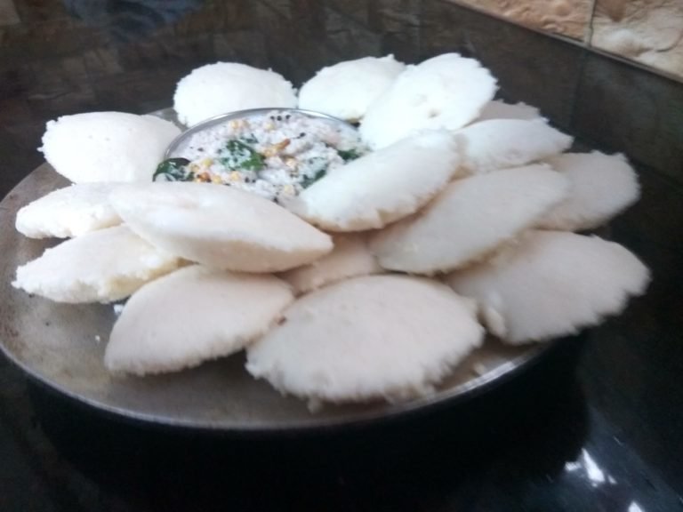 Soft Idli Recipe, How To Make Fluffy Idli